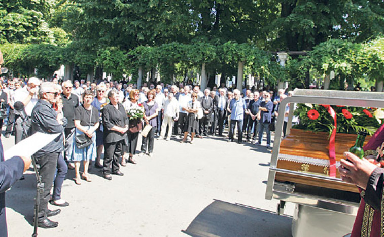 Sahranjen književnik Radoslav Bratić