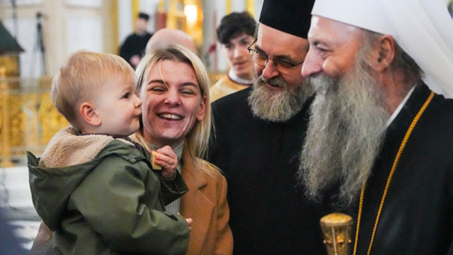 Patrijarh Porfirije čestitao praznik Materice