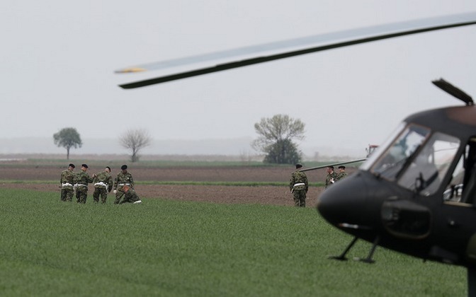 Poginuo pilot Vojske Srbije Robert Kaloci, drugi pilot zbrinut na VMA